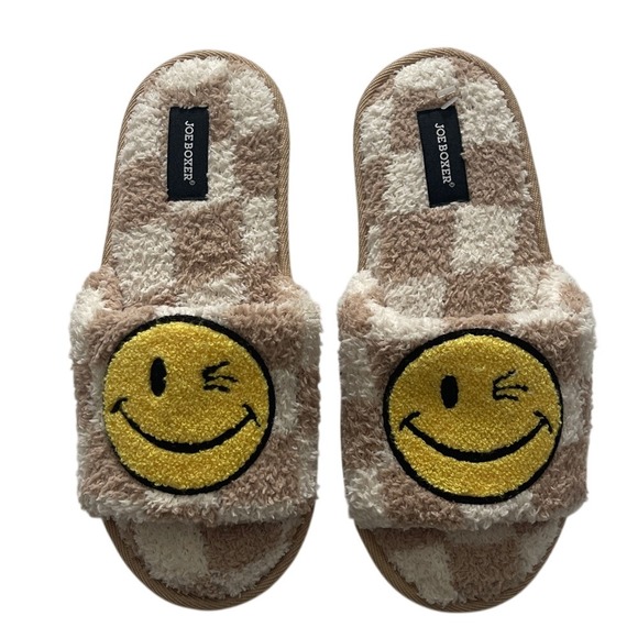 Joe Boxer | Shoes | Joe Boxer Tan And Cream Checkered Smiley Slippers M ...